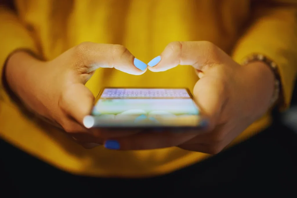 How Much Data Does WhatsApp Use? Explained for eSIM Users